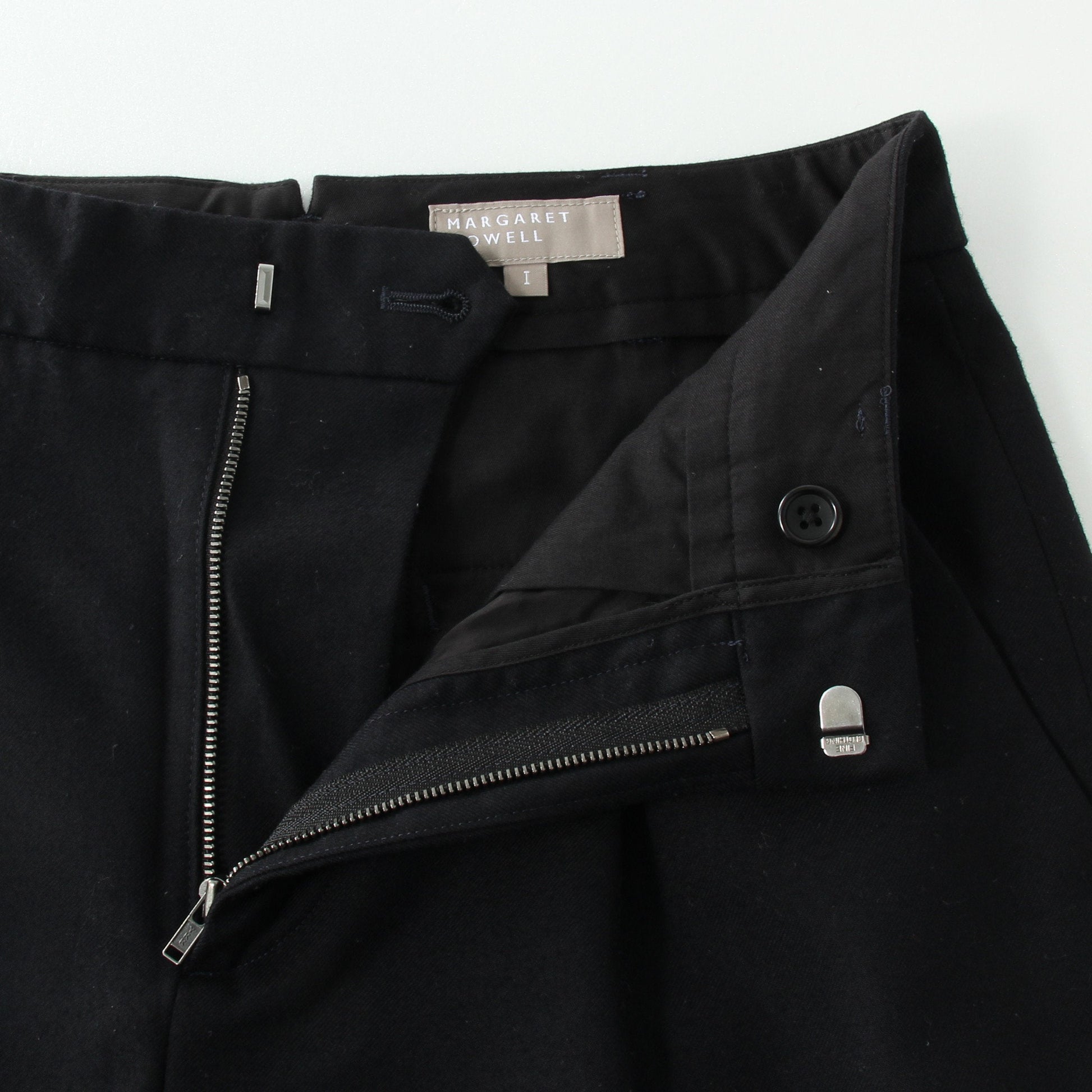 トラウザーズ / I / BLACK(ブラック) ｜ マーガレット・ハウエル 公式リユース｜MH RESELL